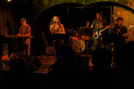 The Burren - Music 7 days a week: Rock, Trad, Americana, Bluegrass ...